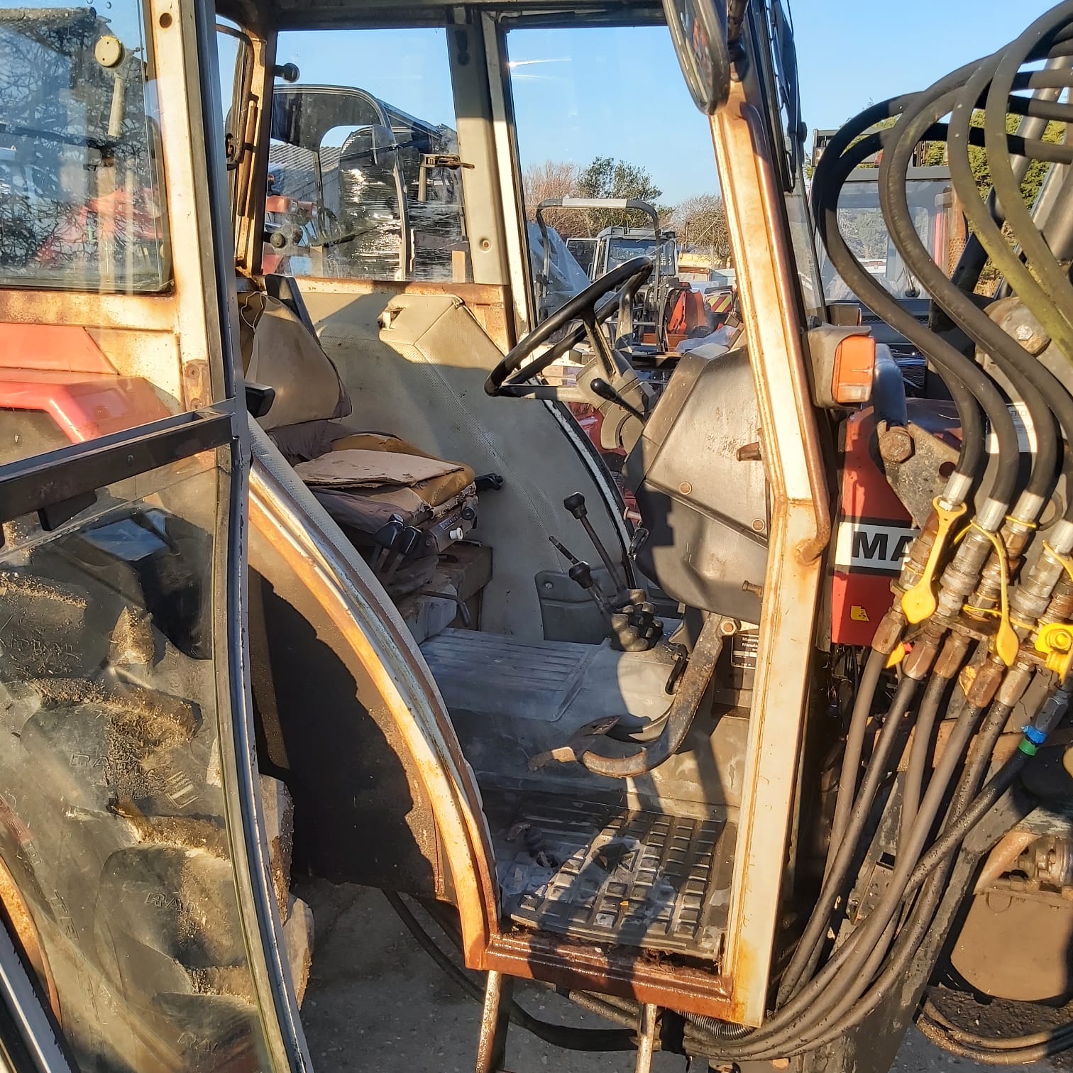 MASSEY FERGUSON 360 TRACTOR WITH FRONT LOADER - STUBBINGS BROS LTD